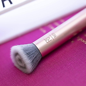 Real Techniques Complexion Blender Makeup Brush, Professional Foundation, Primer, & Moisturizer Face Brush, Uniquely-Cut Synthetic Bristles, Skincare & Makeup Tool, Vegan & Cruelty-Free, 1 Count