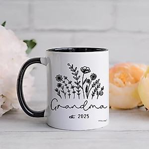 Christmas Gifts For Grandma - Promoted To Grandma 2025 Mug, New Grandma Gifts First Time, Youre Going To Be A Grandma, Future Grandma Mug, Grandma Est 2025 Coffee Mug, Gifts For Grandmother To Be