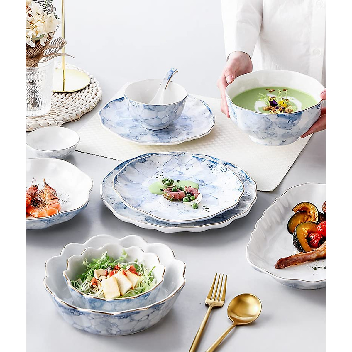 8 Inches Froth Pattern Design Ceramic Dinner Plates-Set of 2-Blue&White Kitchenware