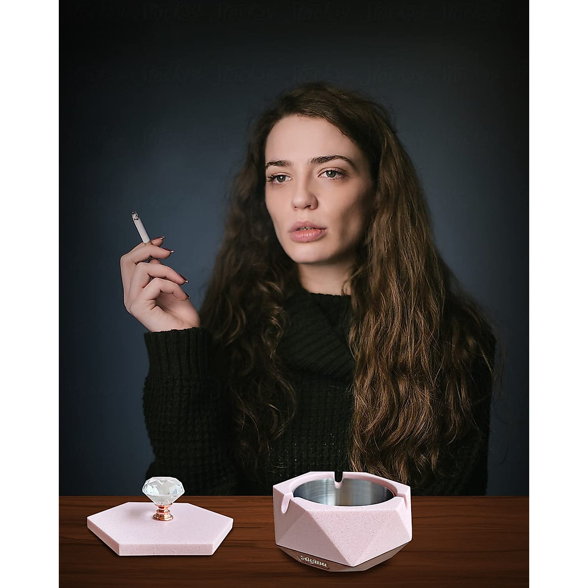 Cute Ashtray for Women, Unique Design Ashtray with Lid and Removable Liner, Easy to Clean, Perfect Pink Ash Trays Indoor, Funny Ashtray Gift for Cigarette Smokers