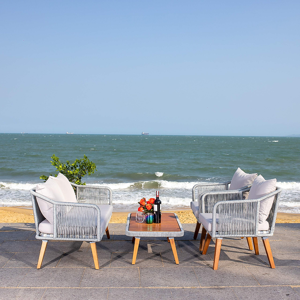 Safavieh Outdoor Collection Raldin Grey Rope 4-Piece Patio Set