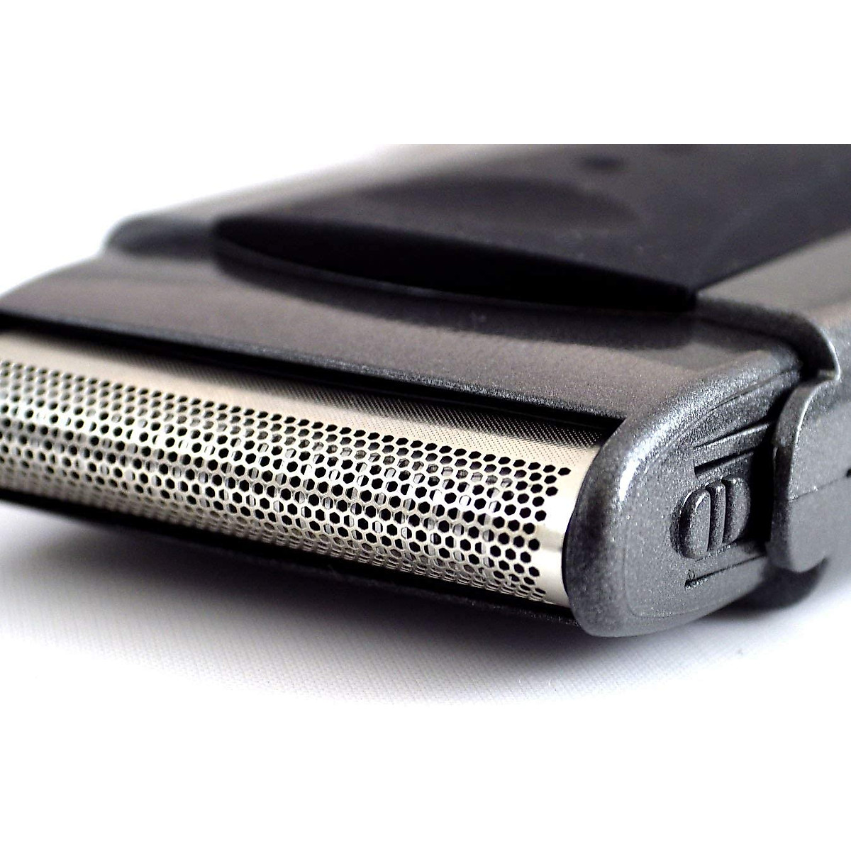 RBANER Battery Powered Beard Shaver for Men, Portable Electric Clipper, Cordless Facial Hair Trimmer, Safe Blade, Single Foil Professional Mini Razor, MB-043