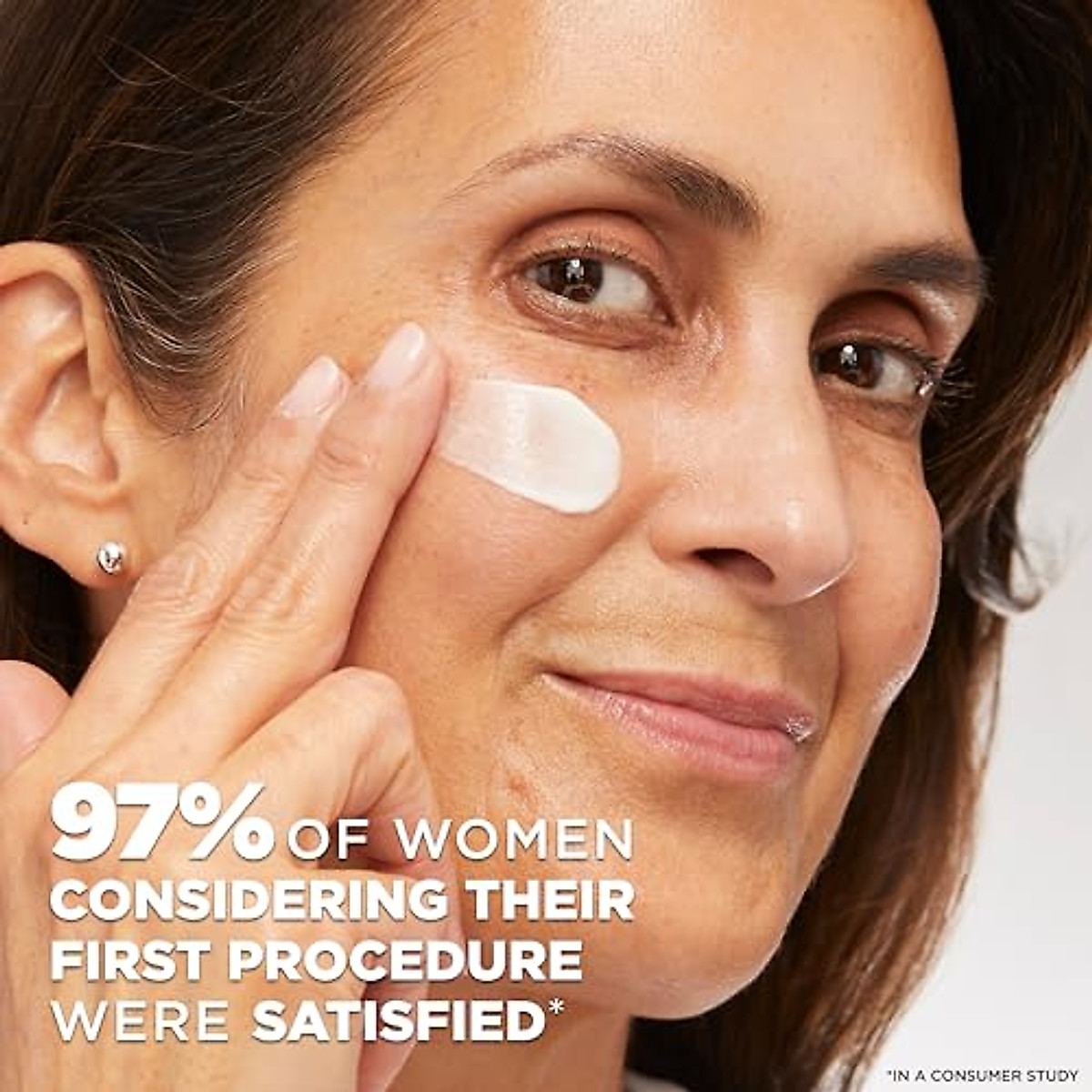 L'Oreal Paris Revitalift Triple Power Anti-Aging Face Moisturizer Travel Size, Pro Retinol, Hyaluronic Acid & Vitamin C, Reduce Wrinkles, Trial 0.5 Oz