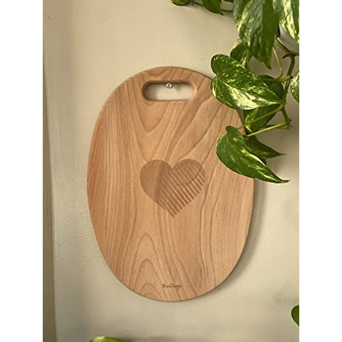 kaiDesign - Heart Design Wooden Cutting Board Coated In Mineral Oil, Quality Beech Wood Design for Housewarming Gifts, Mother's Day Present, Wedding Anniversary and Valentine's Day Gift