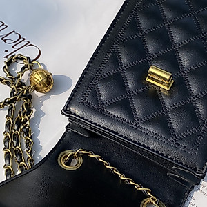 Seagloca 7.9“ Women PU Leather Quilted Crossbody Bag Shoulder Bag Phone Wallet Purse Chain Bag Clutch (White)