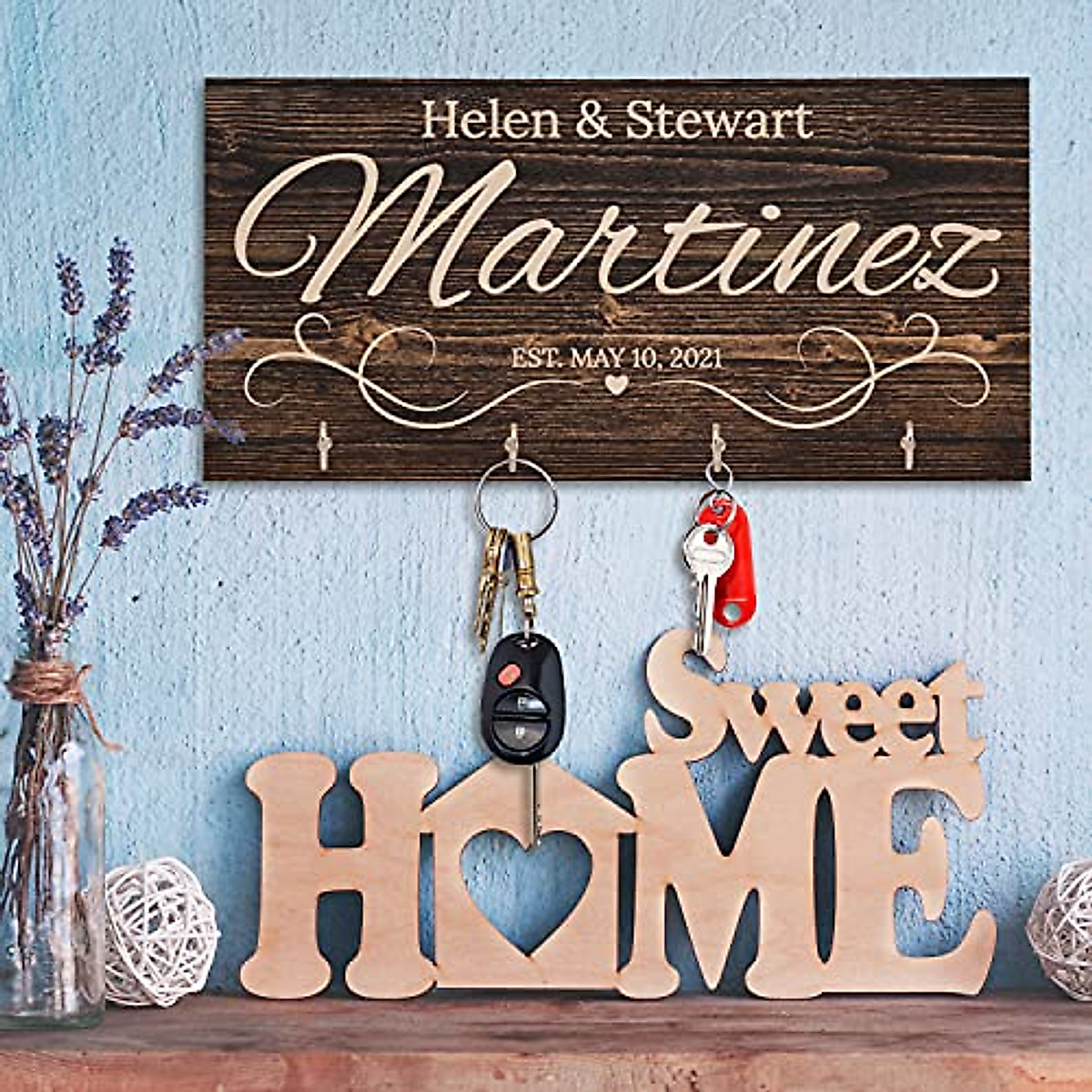 Personalized Key Hook for Wall - Cuztomized Wooden Key Hooks Decorative for Home Kitchen Farmhouse Decor - Custom Organizer Mother's Day Gift for Key Bill Glass Holder for Entryway Storage Hallway C01