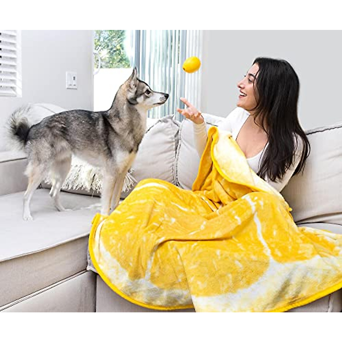 Lemon Slice Round Fleece Throw Blanket | 60 Inches