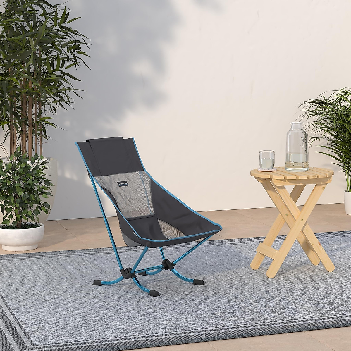 Helinox Beach Chair Lightweight, Lower-Profile, Compact, Collapsible Camping Chair, Black, with Pockets