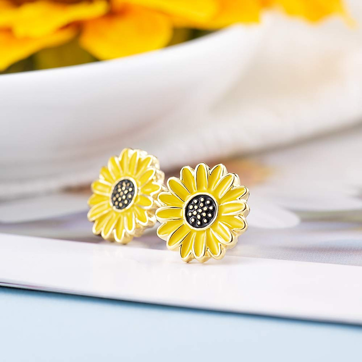 Jeka Sunflower Stud Earrings for Women Dainty Daisy Earrings Fashion Cute Boho Bff Studs Post Earring Jewelry for Friends 10mm 3g