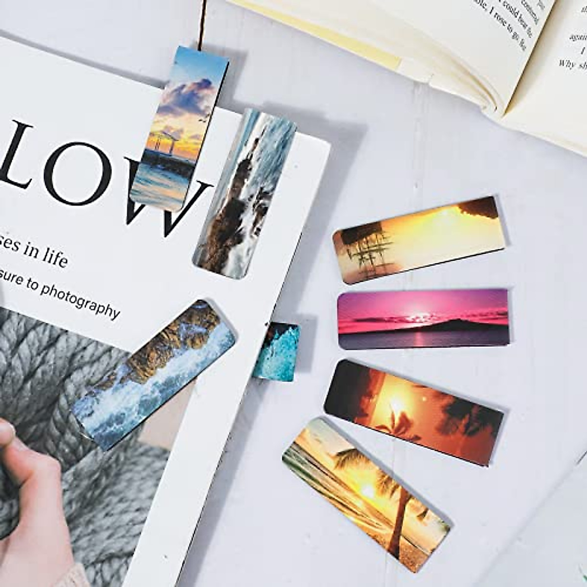 MWOOT 30 Pcs Natural Scenery Magnetic Bookmarks, Magnet Page Markers Set for Book Lovers, Creative Landscape Magnetic Page Clips Bookmark for Kids Students School Reading Supplies (30 Styles,6x2CM)