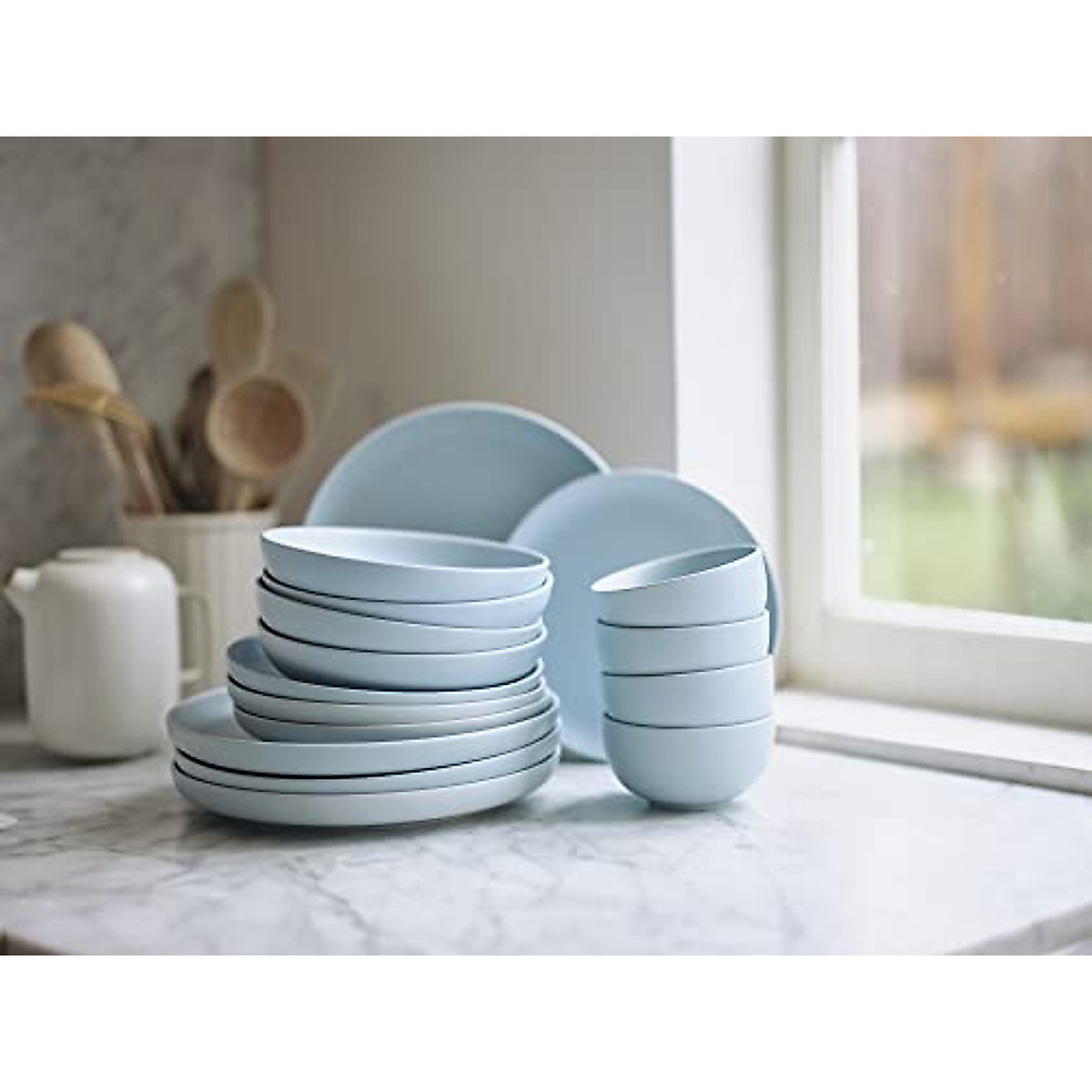 LIVINGTASTE Modern Style 10-inch 30 Oz Ceramic Pasta Bowls, Set of 4 Big Salad Bowls, Multi-Purpose Dinner Plates, Perfect for Casual or Formal Occasions, Dishwasher and Oven Safe - Sky Blue