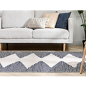 Well Woven Zella Ivory Tribal Diamond Medallion Area Rug (7'10" x 10'6")