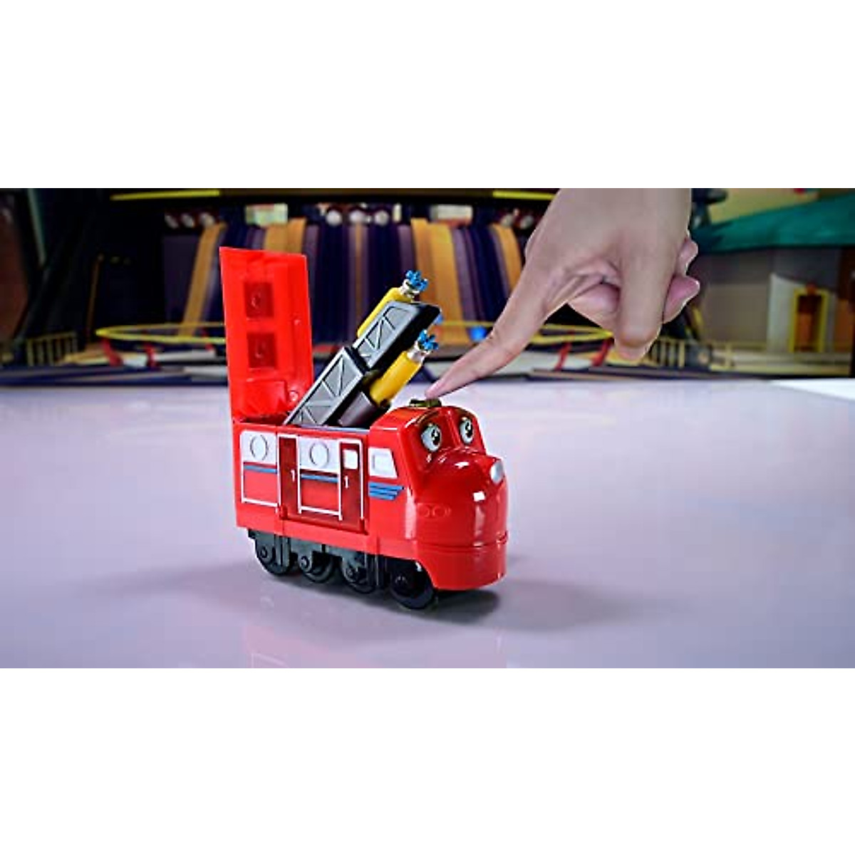 Chuggington - Pop and Transform Chuggers – Wilson - 5" Transforming Train Toy - Free-Rolling Wheels - Birthday Gift for Preschool Kids Age 3 and Up - Fun for 3 4 5 Year Old Boys and Girls