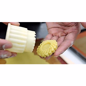 Pineapple Tart Jam Marmalade Thumbprint Linzer Cookies Stamps Circle Flower Sunny Edge Wave Cutter mold 2"