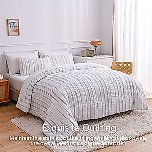 AIKASY Boho Bed in a Bag 7 Pieces Queen Size, Black/White Tufted Comforter Set, Stripe Pattern Design, All Season Cozy Cover with Sheets (Dashed line,90"x90")