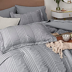Bedsure Bed in a Bag Queen - Queen Comforter Set 7 Pieces Stripes Seersucker Bedding Set, Soft Lightweight Down Alternative Comforter, Queen Bed Set (Smoky Grey, Queen 88 x 88 Inch)