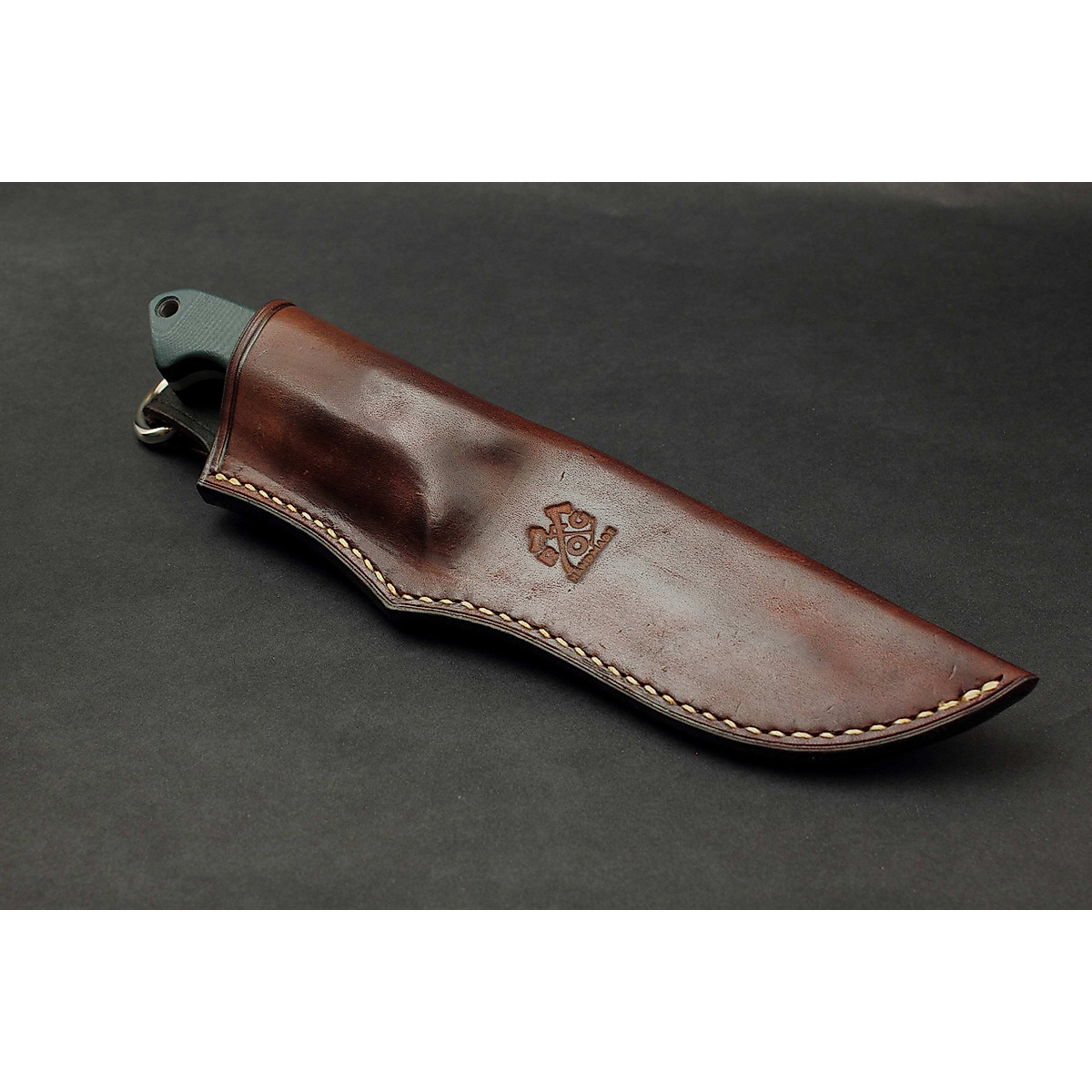 Sheath/Cover/Holster for the Benchmade Bushcrafter 162 - Handmade Custom Leather