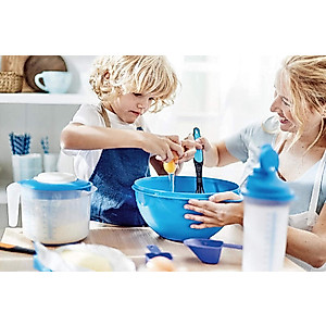 Tupperware Thatsa Bowl 19-cup in Salt Water Taffy Blue by Tupperware