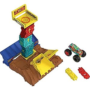 Hot Wheels Monster Trucks Arena Smashers Demo Derby Car Jump Challenge, Demo Derby Toy Truck in 1:64 Scale & 2 Crushable Cars