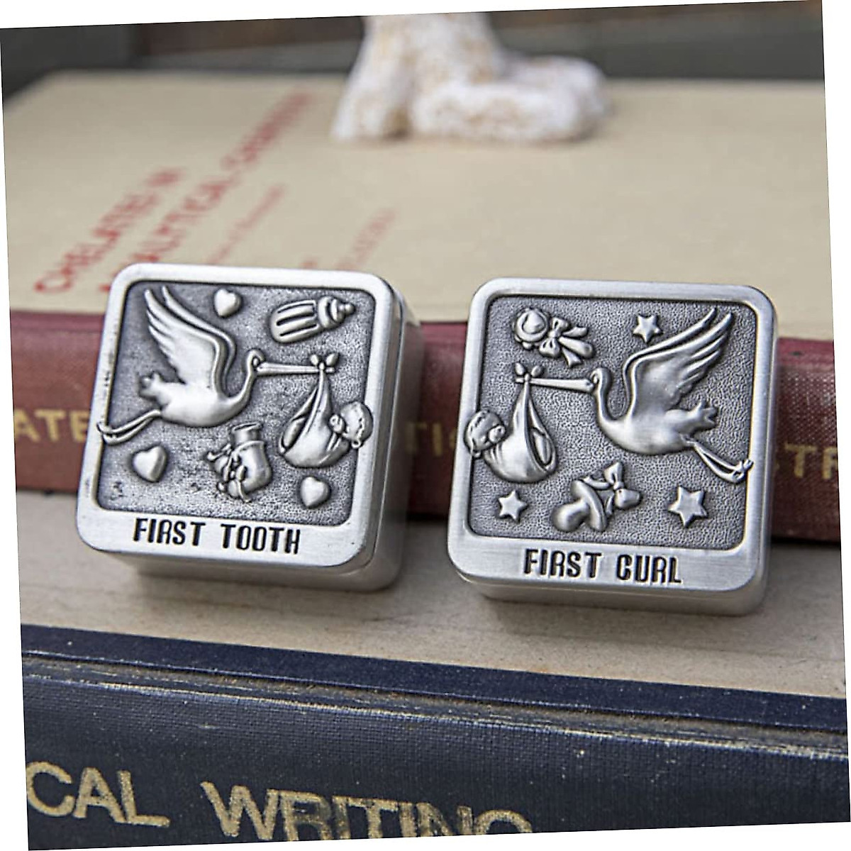 Kisangel 1 Set Box Fetal Hair Container Kickstand First Keepsakes Boxes Retro Keepsake Tin Tooth Holder Teeth Fairy Containter Fetal Hair Case Child Metal Zinc Alloy