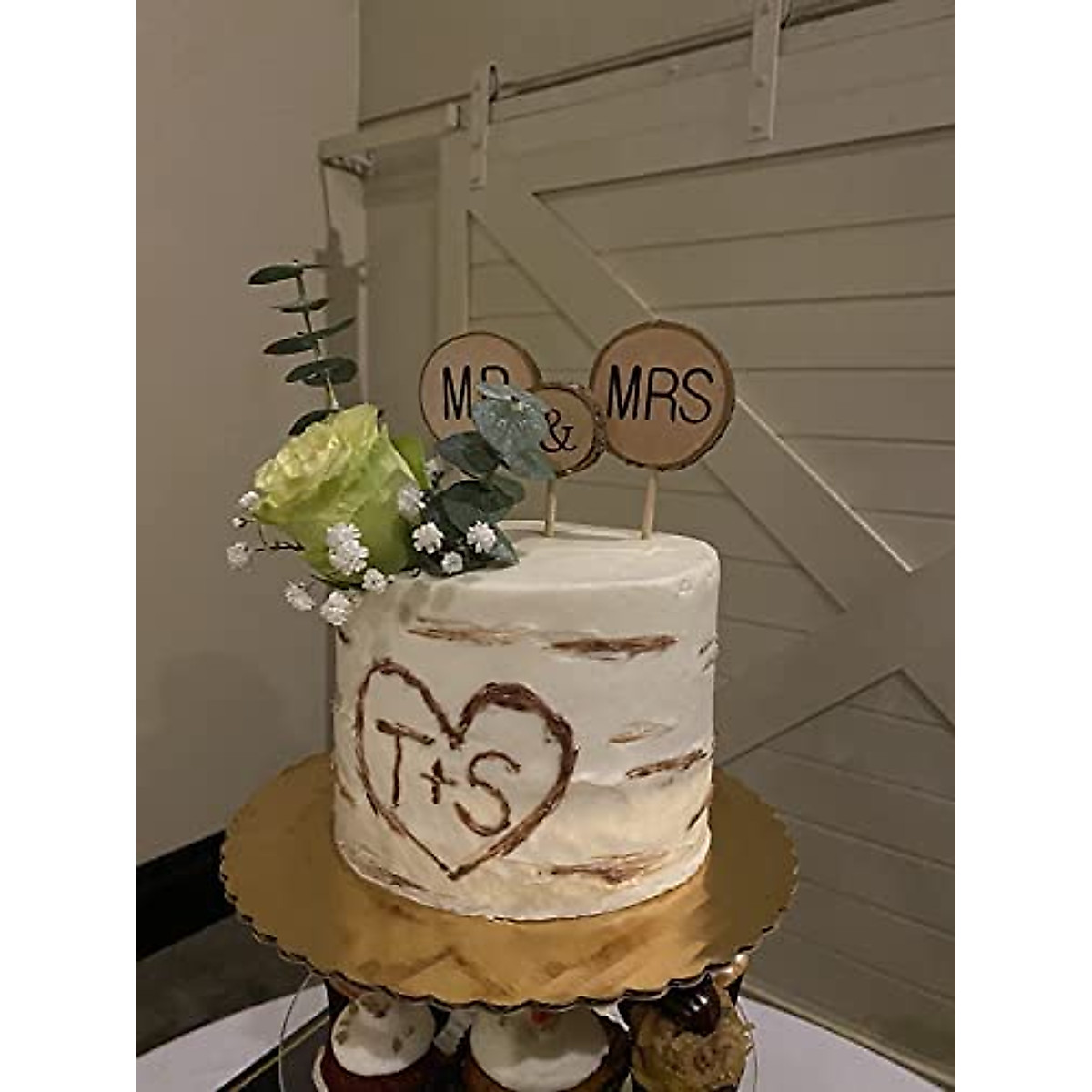 3 Pcs Mr&Mrs Toppers Natural Wood Cake Decoration Chic Rustic Wedding Mr Mrs Letter Topo for Couple Sweetheart Party Anniversary Birthday