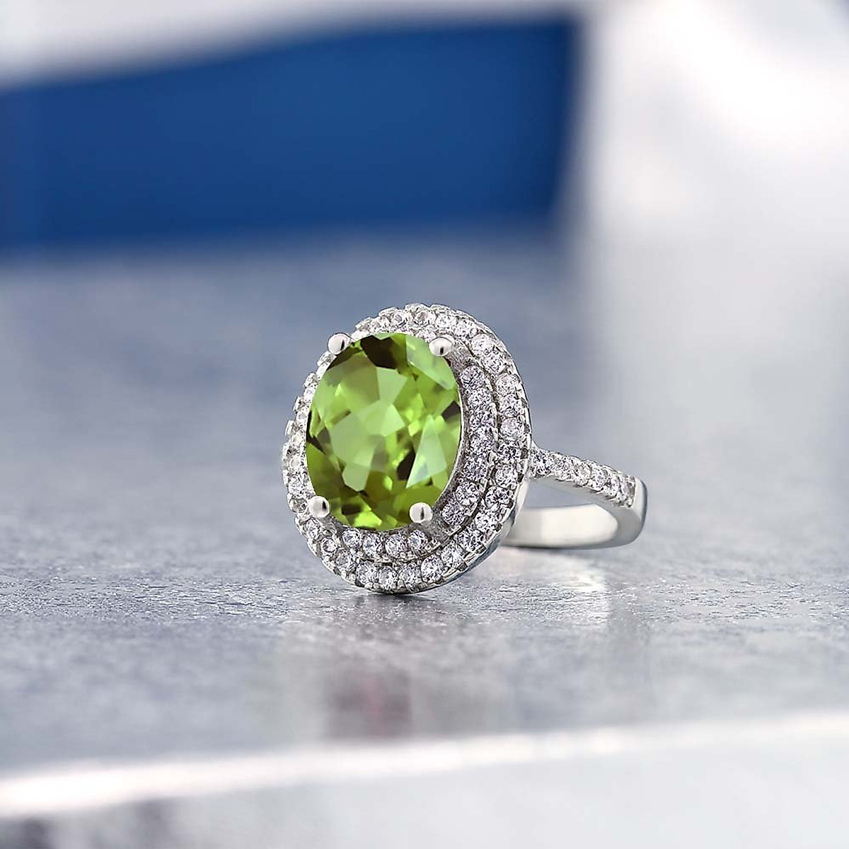 Gem Stone King 925 Sterling Silver Green Peridot Ring For Women (3.10 Cttw, Oval 9X7MM, Gemstone Birthstone, Available In Size 5, 6, 7, 8, 9)