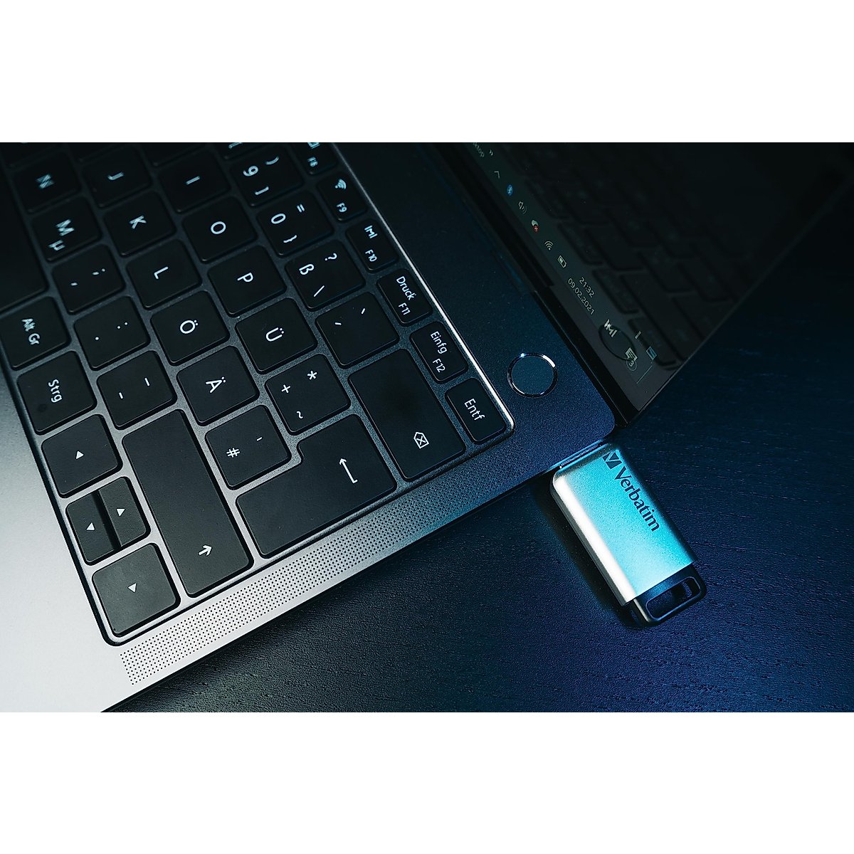 Verbatim 16GB Store'n' Go Secure Pro USB 3.0 Flash Drive with AES 256 Hardware Encryption - Silver
