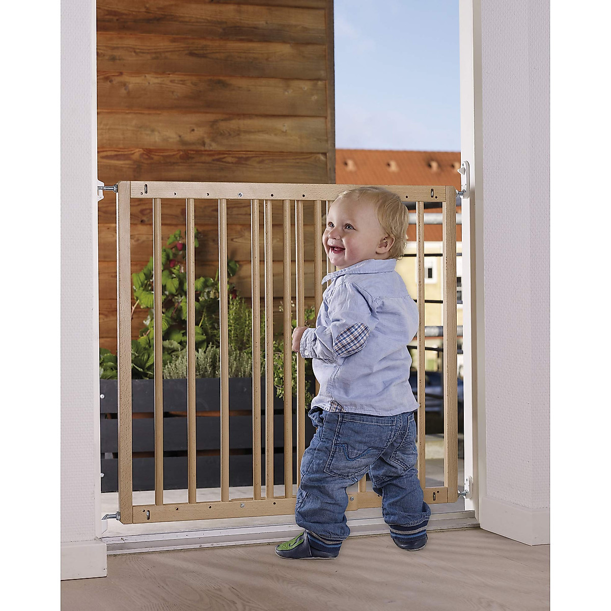 BabyDan Multidan Extending Safety Gate 23.9" - 40.1", Beechwood
