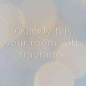 Glade Candle Apple Cinnamon, Fragrance Candle Infused with Essential Oils, Air Freshener Candle, 3-Wick Candle, 6.8 Oz, 3 Count