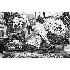 Abiding in the Retreat: A Nyung Commentary