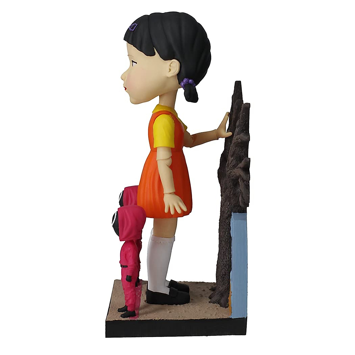 Royal Bobbles Squid Game Young-HEE 8” with Guards Collectible Bobblescape Bobblehead Statue