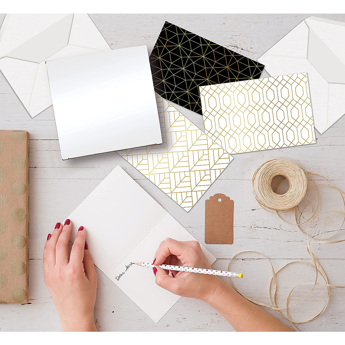 Better Office Products 100-Pack All Occasion Greeting Cards, Assorted Blank Note Cards, 4 x 6 inch, 6 Elegant Gold Foil Geometric Designs, Blank Inside, with Envelopes, 100 Pack