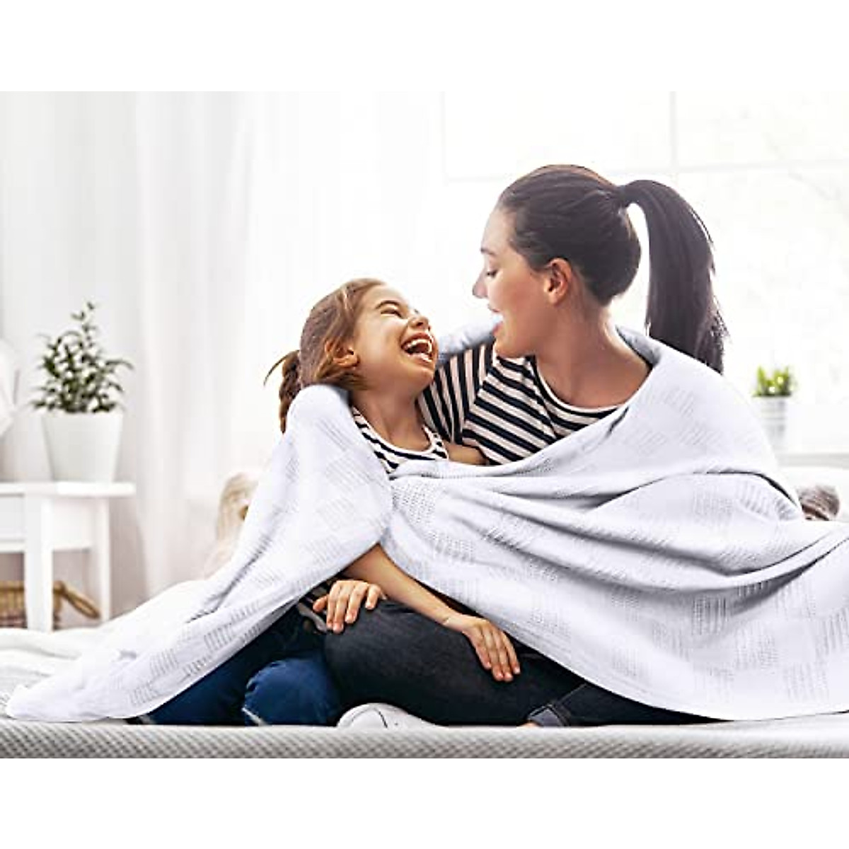 Utopia Bedding 100% Cotton Blanket (Full Size - 90x84 Inches) 350GSM Lightweight Thermal Blanket, Soft Breathable Blanket for All Seasons (White)