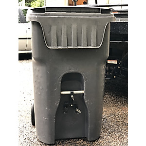 Garbage Commander The Original Can Couplers to Hook Multiple Wheeled Trash Containers