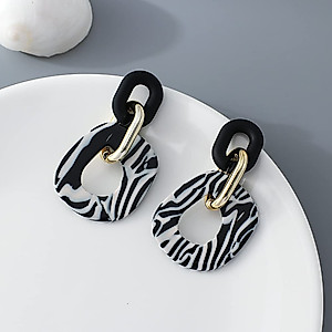 Fashion Circle Dangle Earrings Acrylic Black White Zebra Print Geometric Round Drop Earrings Chunky Paperclip Chain Link Dangling Earrings Statement Trendy jewelry gift for Women
