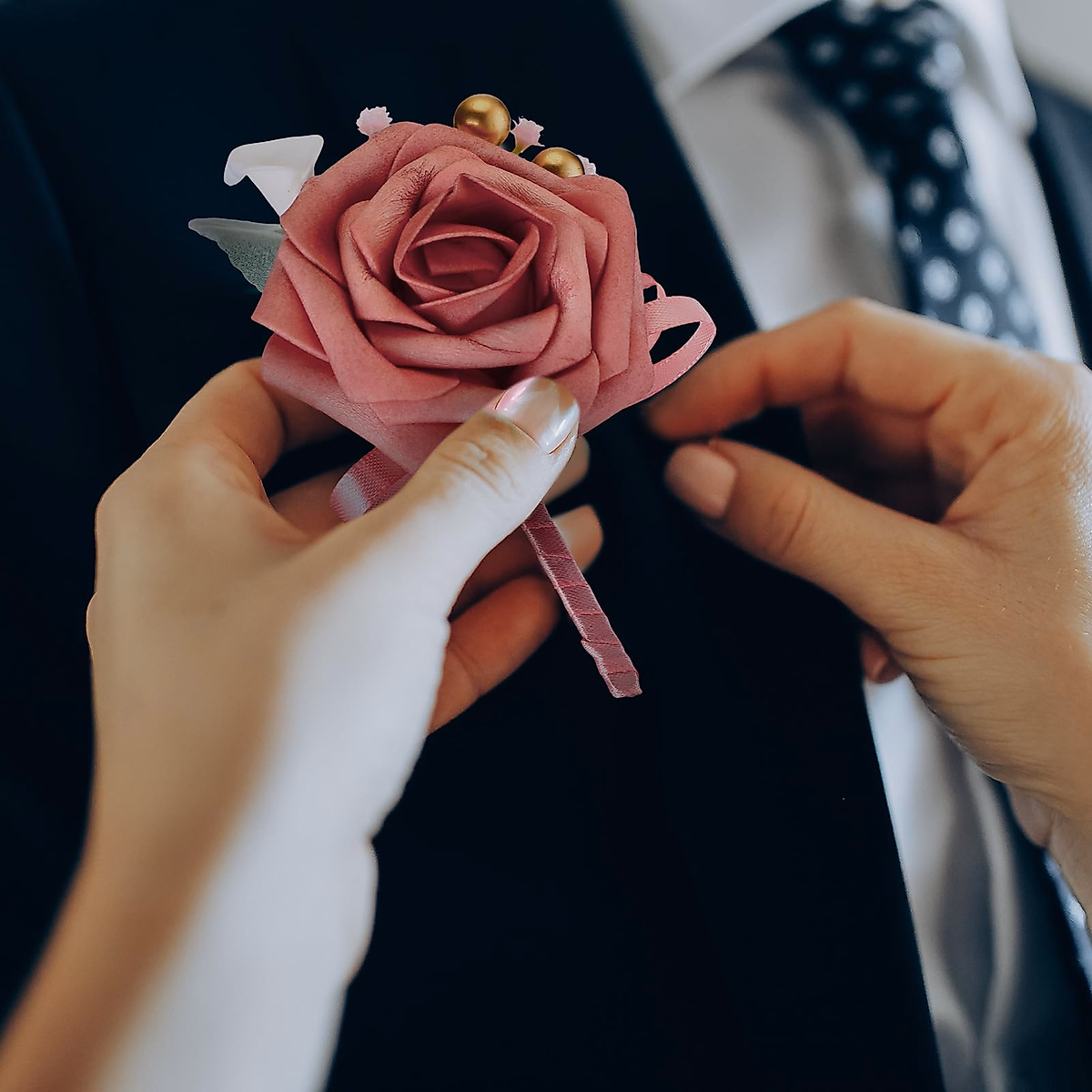 Ceenna Rose Flower Wrist Corsage Boutonniere Set Handmade Floral Wristlet Band Bracelet Bridegroom Men's Boutonniere Wedding Wristlet Hand Flower for Prom Party Bouquets, Dark Pink(Stylish, 48 Pcs)