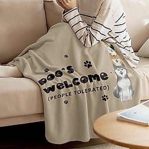 Fleece Throw Blanket Soft for Couch 40x50 Inch, Cartoon Dogs Pets Paws Lightweight Fuzzy Bed Blanket Warm Plush Cozy Throws All Season for Sofa Office Living Room Home Decor