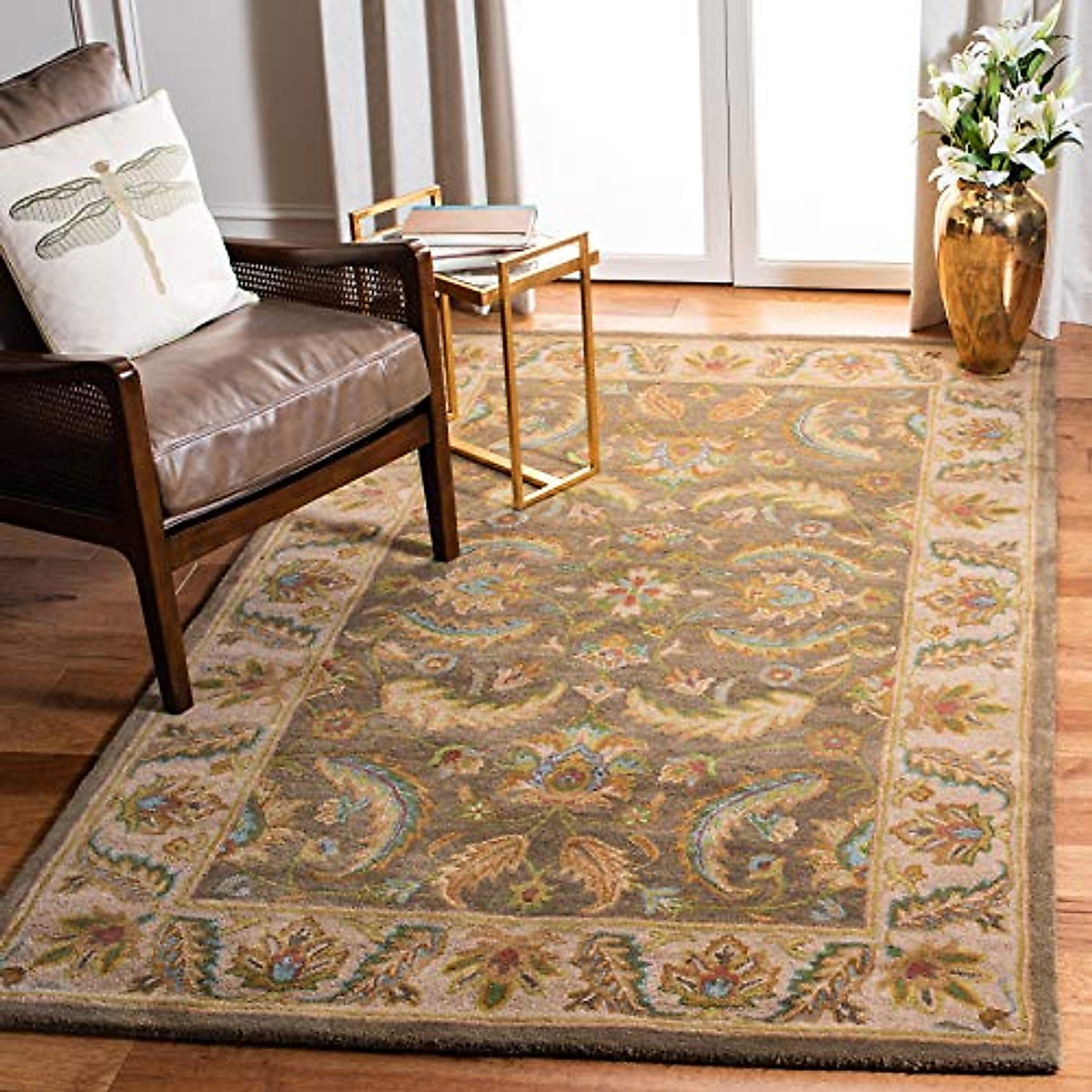 SAFAVIEH Heritage Collection Area Rug - 7'6" x 9'6", Green & Beige, Handmade Traditional Oriental Wool, Ideal for High Traffic Areas in Living Room, Bedroom (HG964A)