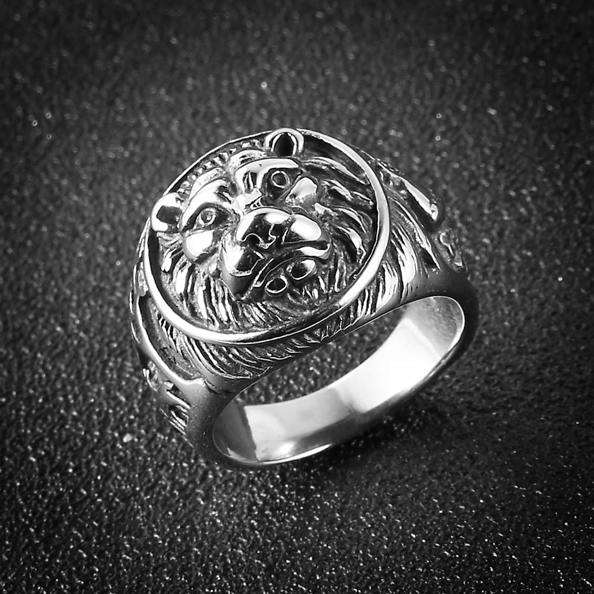 HZMAN Men's Vintage Stainless Steel Ring Lion Head Shield Biker Gold/Silver