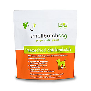 Smallbatch Pets Freeze-Dried Premium Raw Food Diet for Dogs, 25oz, Chicken Recipe, Bulk Bag, Made in The USA, Organic Produce, Humanely Raised Meat, Hydrate and Serve Patties, Wholesome & Healthy