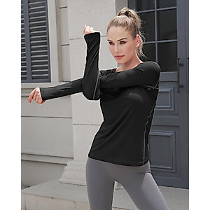 WANAYOU Women's Compression Shirt Dry Fit Long Sleeve Running Athletic T-Shirt Workout Tops (2 Pack(Black+White), X-Large)