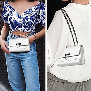 Intrbleu Large Purses and Handbags for Women, Quilted Shoulder Bags Faux Leather Crossbody Bags for Women with Adjustable Metal Shoulder Strap (White)