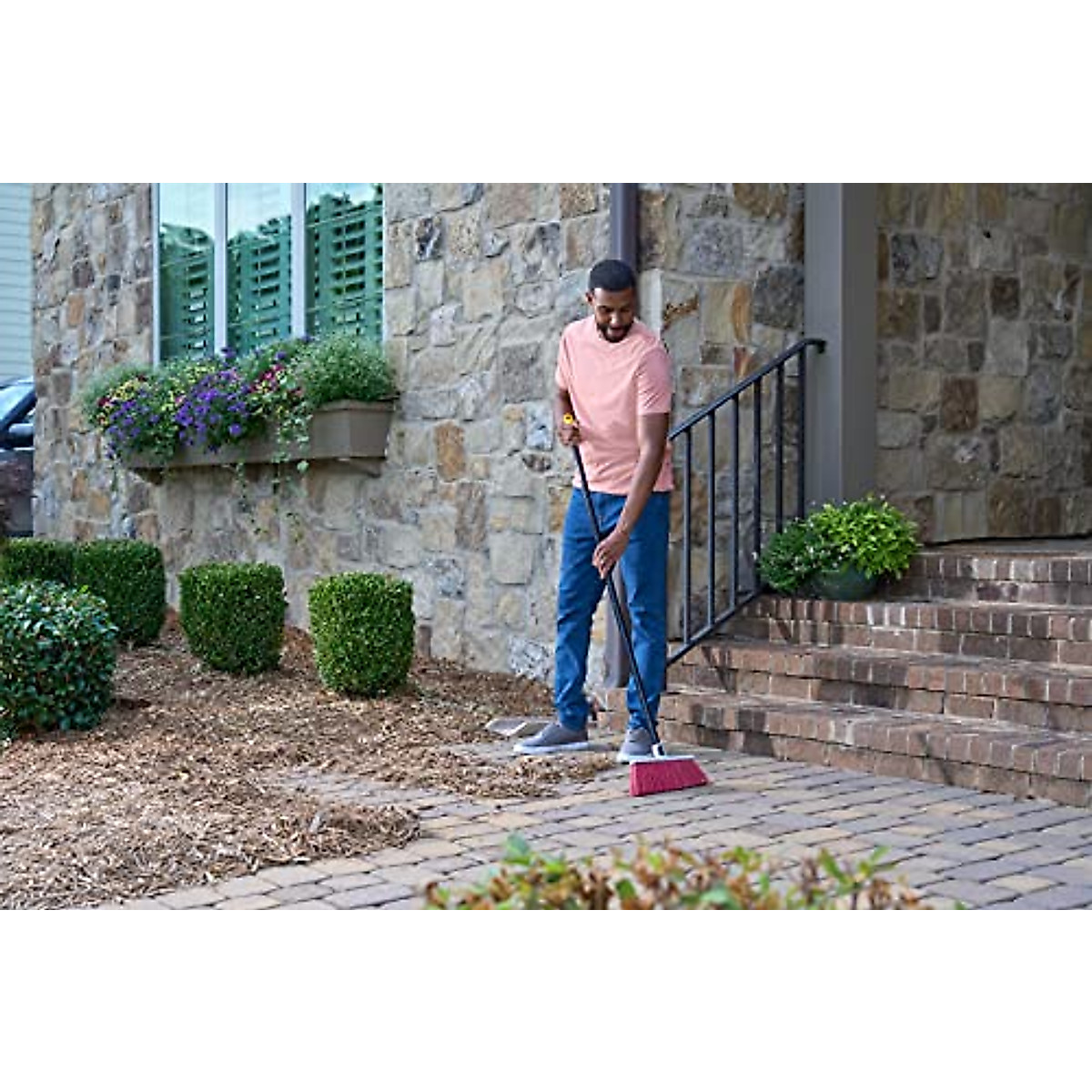 Rubbermaid Commercial Lid, for Round Food Storage Container, Yellow, Fits 12-22 Qt. Containers, Pack of 6