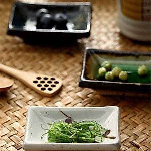 WAOCEO Appetizer Bowls 2 Pcs Ceramic Small Square Sauce Dish Japanese Style Sushi Dish Flavoring Sushi Mustard Plate Soy Sauce Blossom Pepper Tray Salad Bowls (Color : 4)