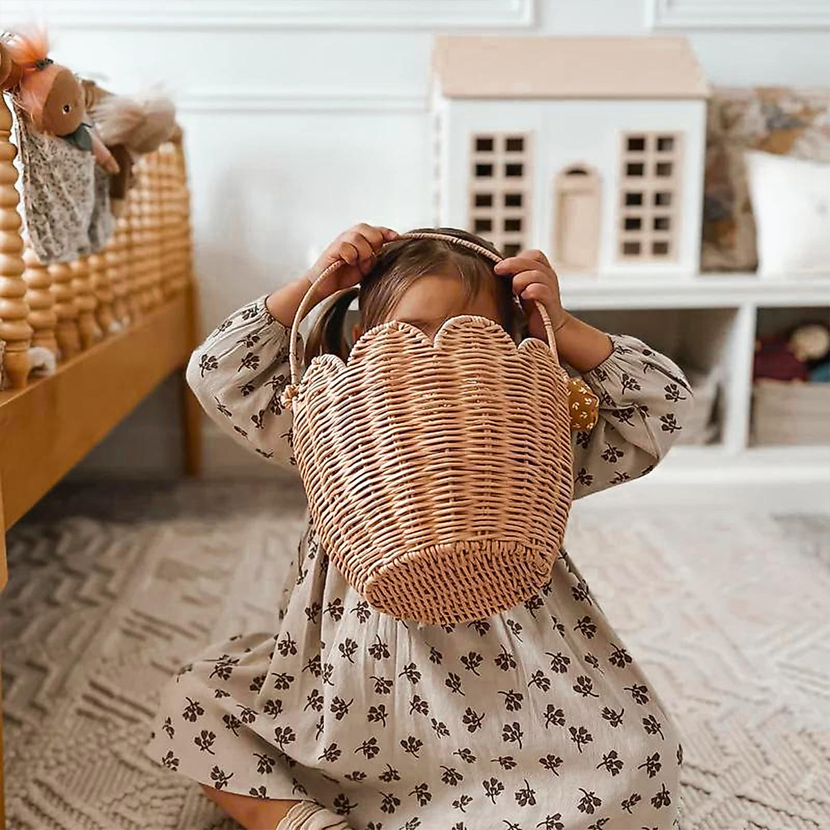 Scalloped Edge Round Basket with Handle, Super Sturdy Wicker Storage Baskets, Garden Vegetable Basket Hand Woven Baskets for Shelves,Natural Baskets for Organizing (Rattan 7.8"*7.8"*7")