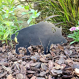 Metal Wild Boar Garden Stake, Small Javelina Southwestern Desert Peccaries, Rusty Garden Yard Art, Cute Western Wild Pig Gift