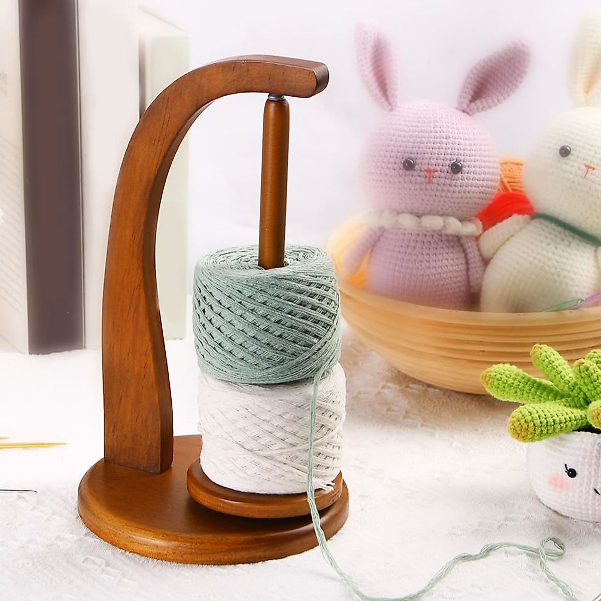 TOPPERFUN Wooden Yarn Spool Tool Wood Thread Rack Thread Spool Organizing Rack Yarn Holder for Crocheting Rotating Wooden Spool Stand Sewing Thread Stand Magnet Taper Thread To Weave, Light Brown