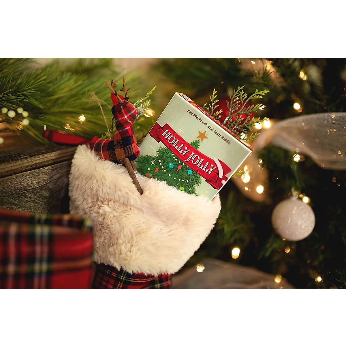 Holly Jolly , Christmas Themed Family Card Game , Collect Presents Ornaments & Stockings - 25th Century Games