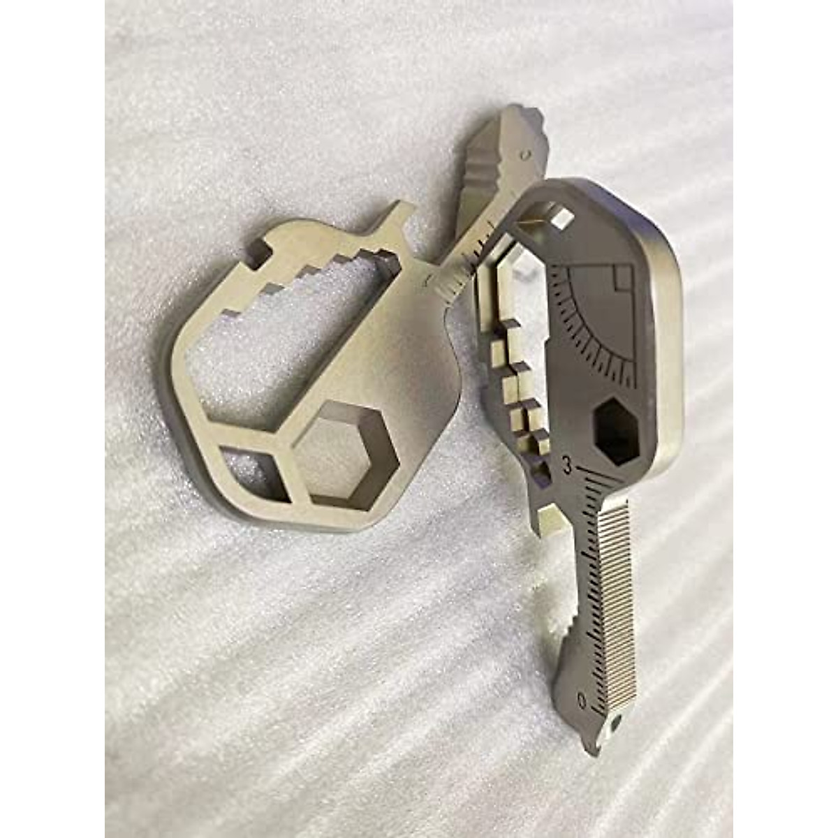 Multitools Set with Gift Box (Multi-Function Card, Multitool Key with Key Ring and Clip, Mini Multitool Plier).