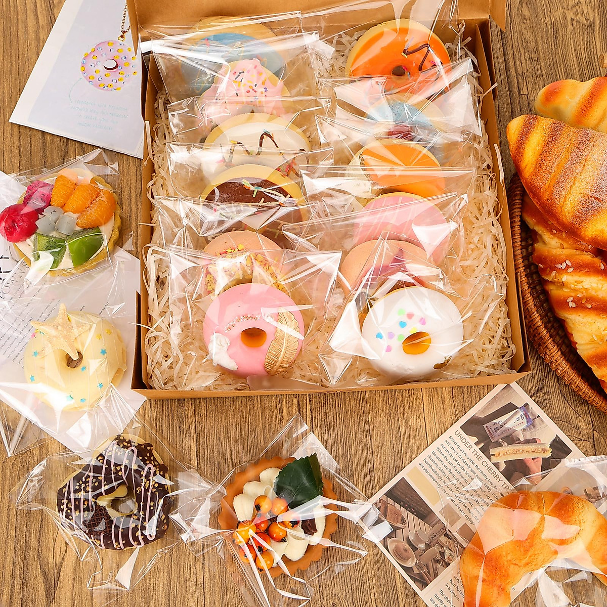 Tomnk Cellophane Bags, 4.5 x 6.5 Inches Self Sealing Cellophane Bags 350 Pack Resealable Clear Cookie Bags for Bakery, Chocolate Wrapping & Packaging